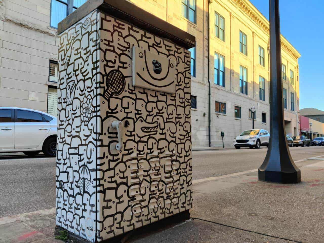 Beautiful Power Utility Box Art In Downtown Mobile
