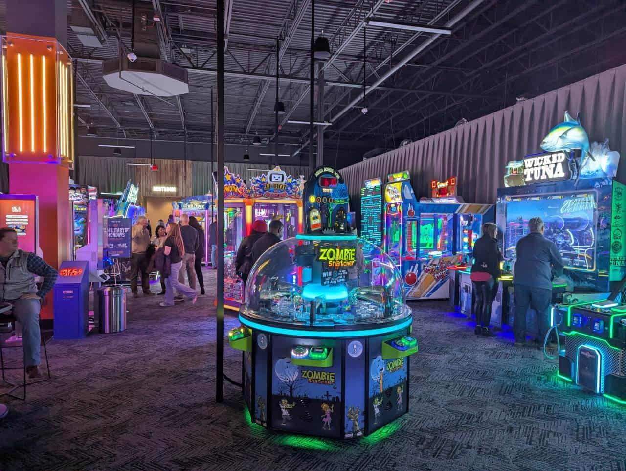 Dave & Busters IS OFFICIALLY OPEN (Inside Pics)
